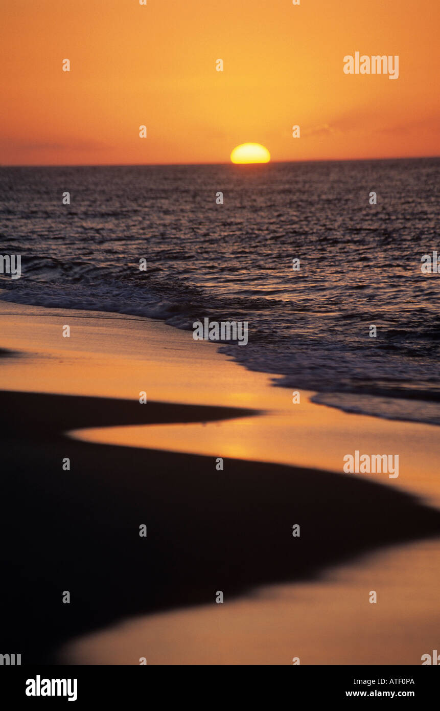 Race point beach sunset hi-res stock photography and images - Alamy