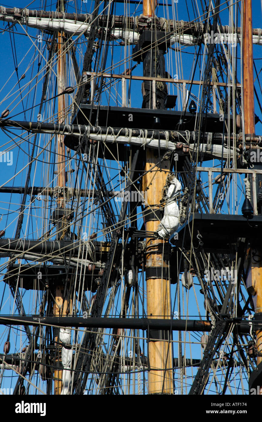 Detail of mast and rigging of HMS Bark Endeavour in the harbour at ...