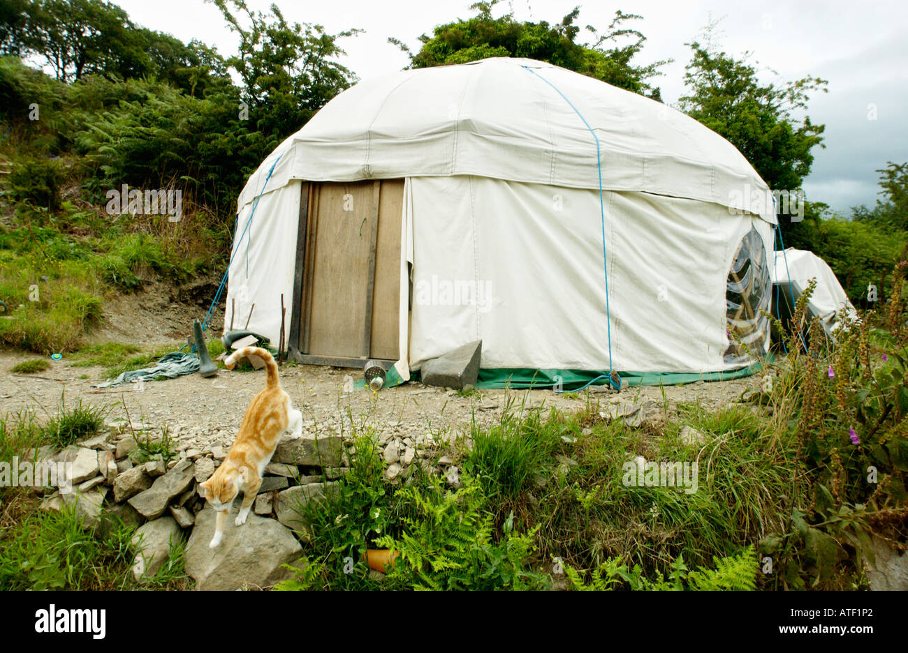 Tipi valley hi-res stock photography and images - Alamy