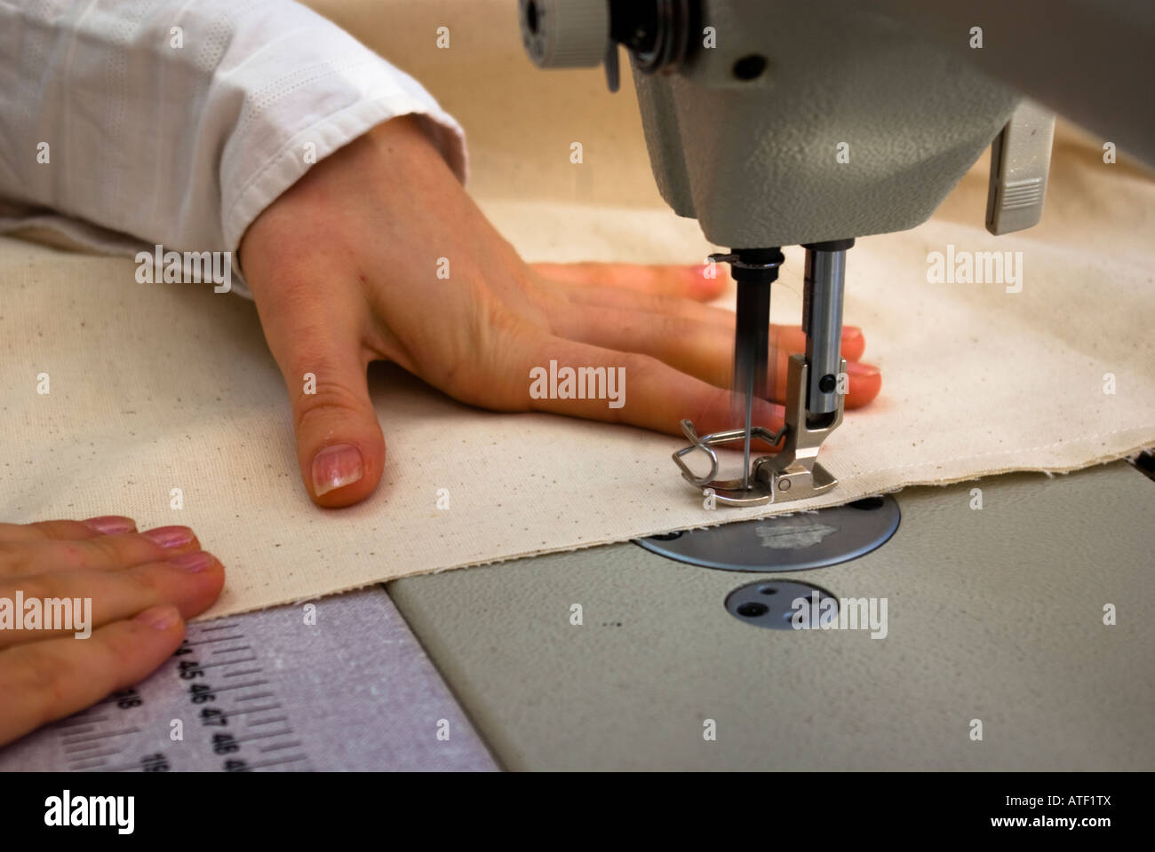Lady Sewing High Resolution Stock Photography and Images - Alamy