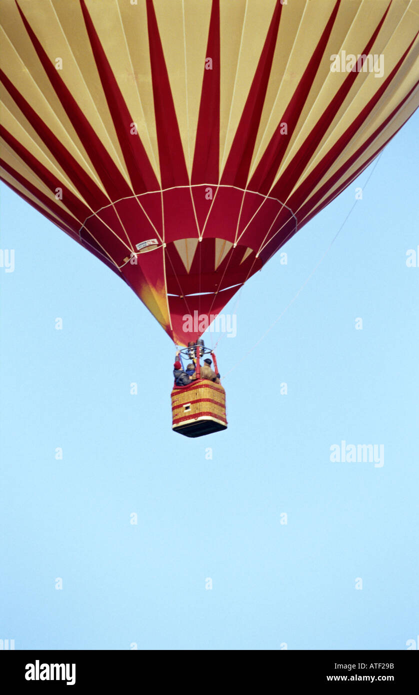Pleasure flight in a Balloon taking off Stock Photo - Alamy