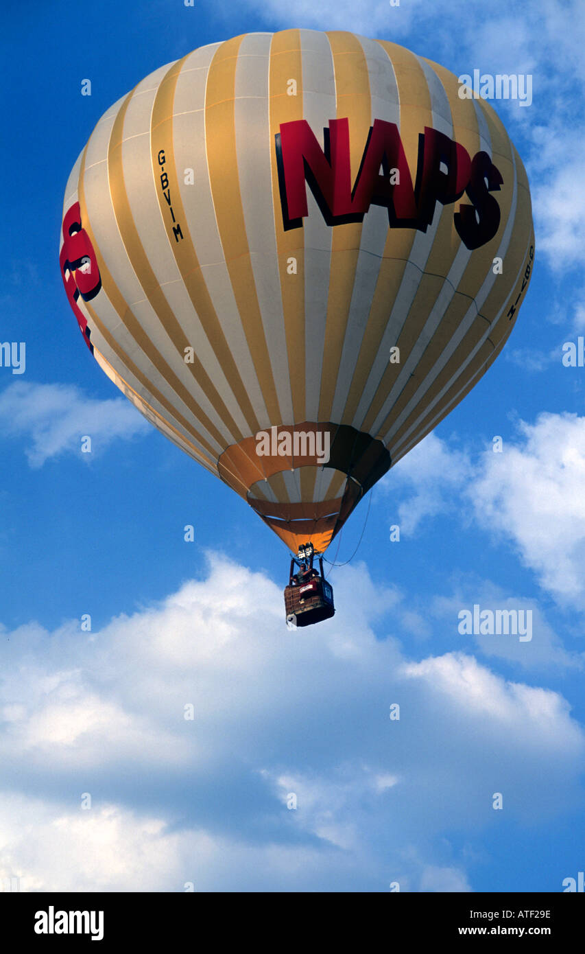 Pleasure flight in a Balloon taking off Stock Photo - Alamy