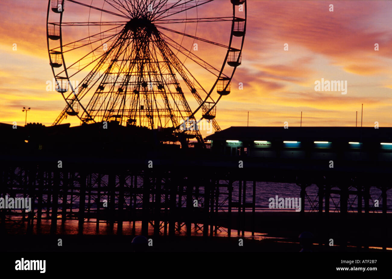 Blackpool summer season hi-res stock photography and images - Alamy
