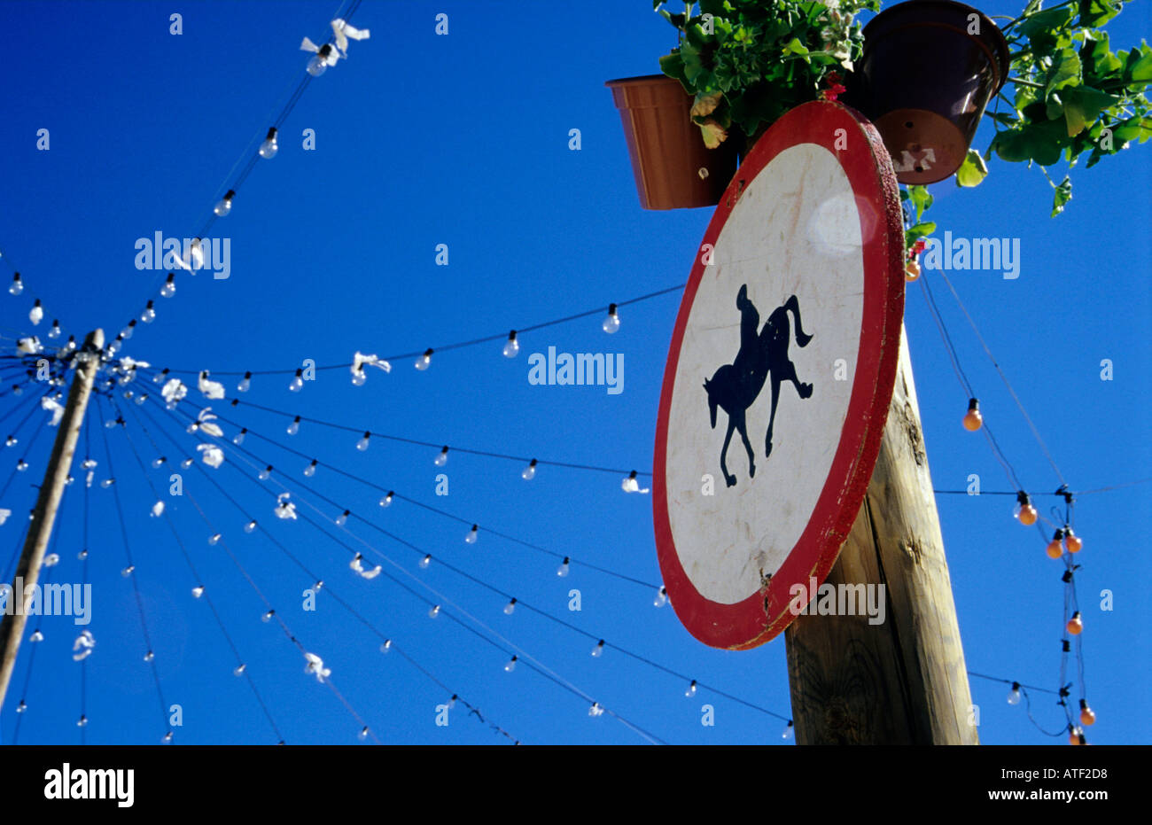 Spain siesta sign hi-res stock photography and images - Alamy