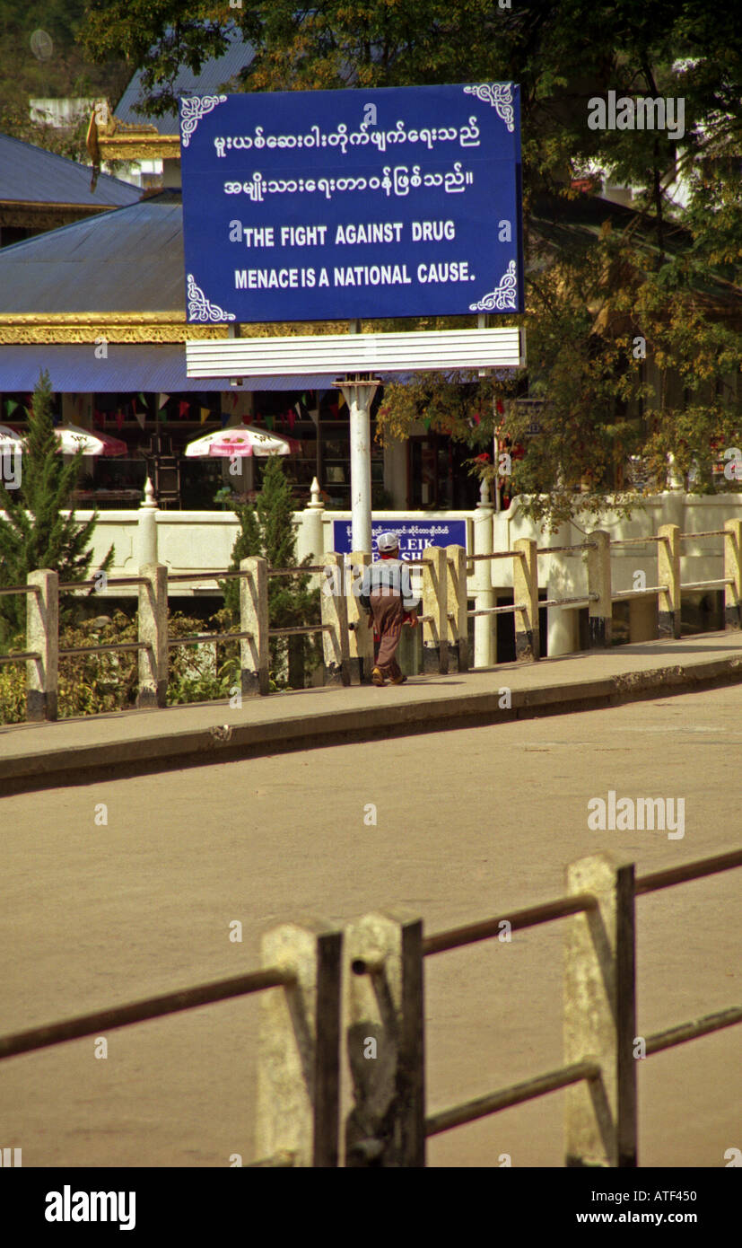 Anti drug poster hi-res stock photography and images - Alamy