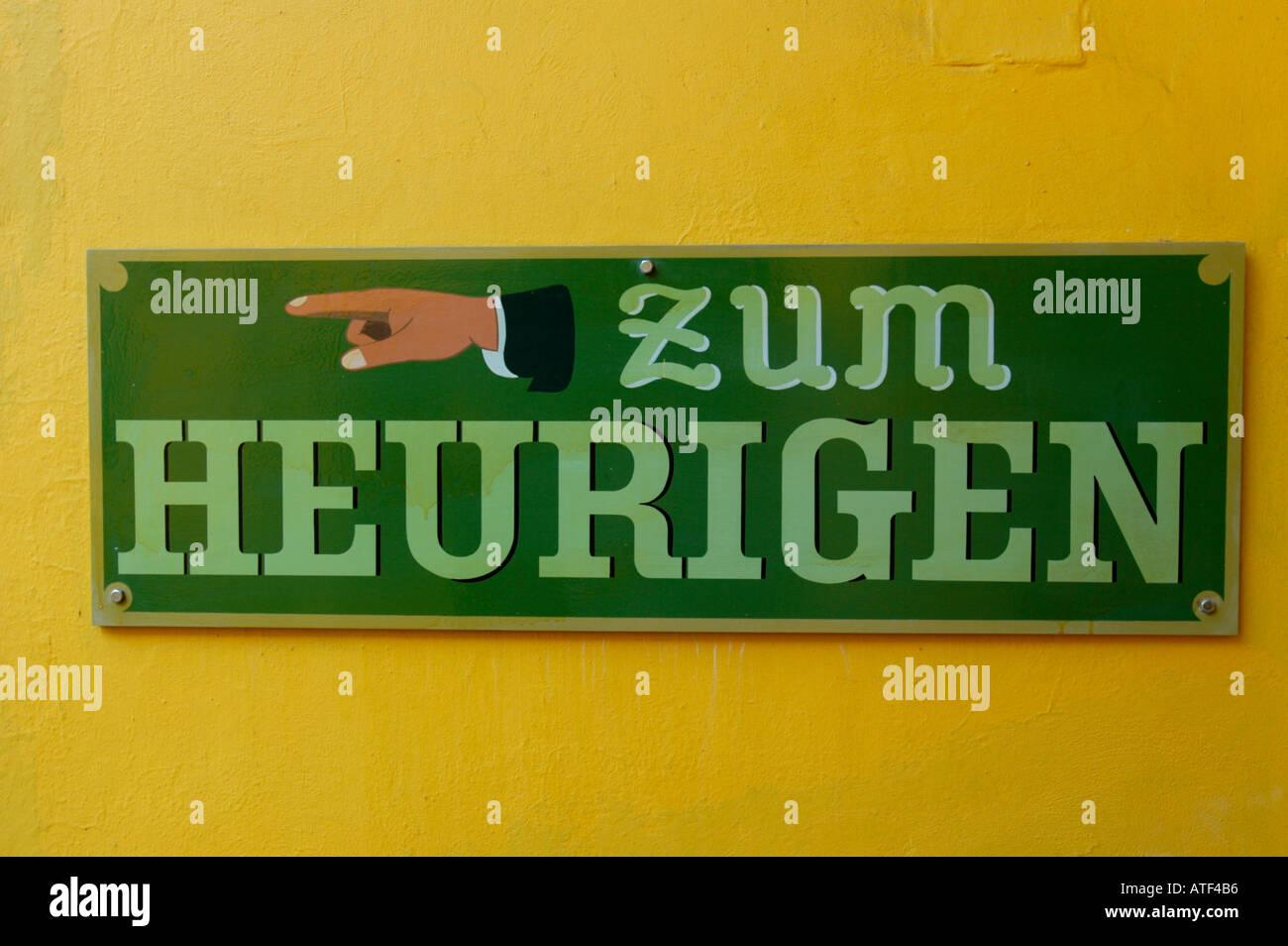 Vienna, traditional wine restaurant "Heuriger" in Grinzing, sign "Zum ...