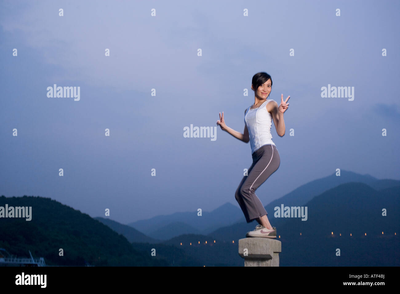 Peace making hi-res stock photography and images - Alamy
