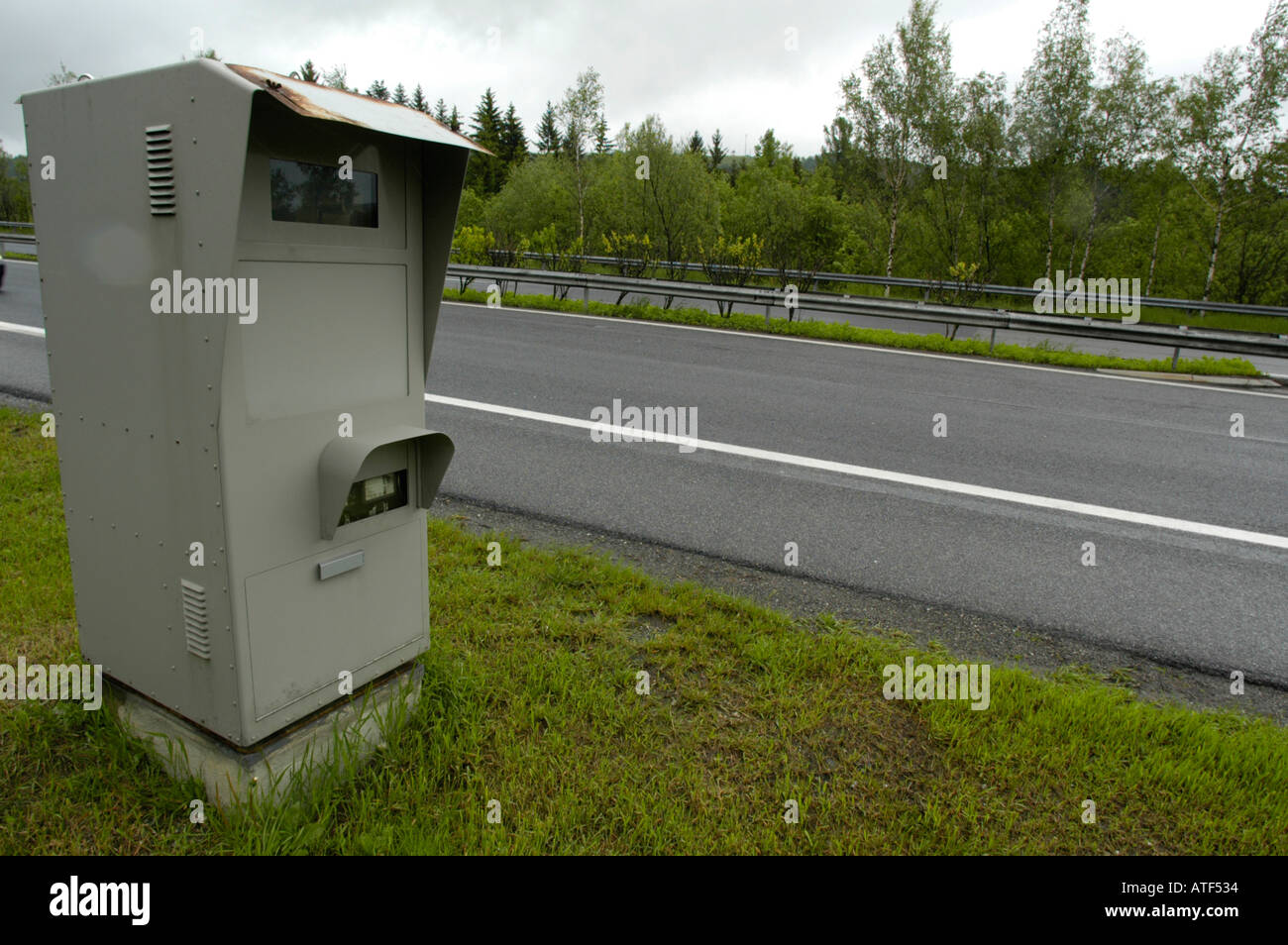 speed control, stationary radar Stock Photo - Alamy
