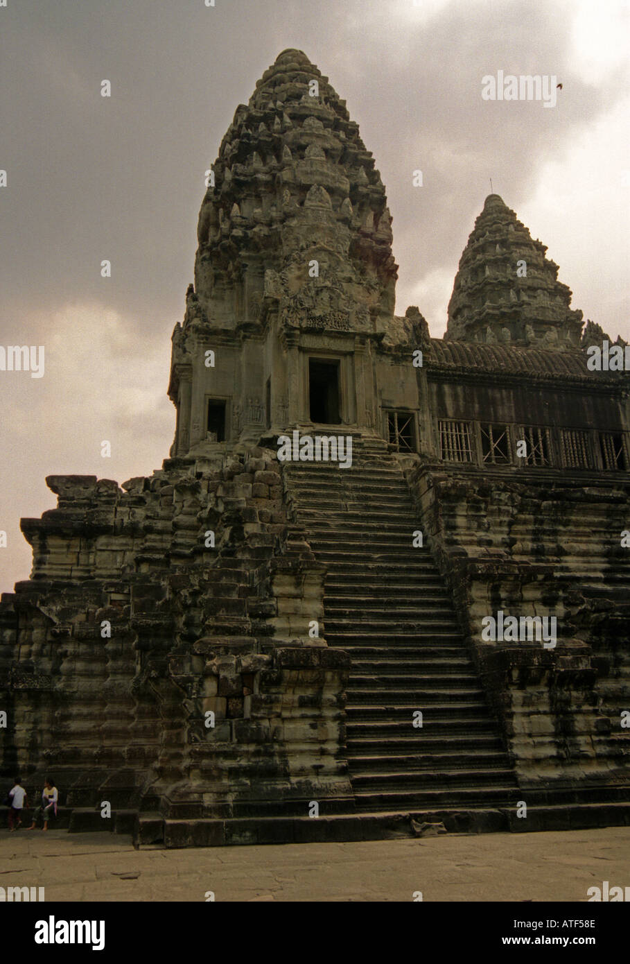 Big huge imposing impressing massive steep Hindu stone temple pyramid ...