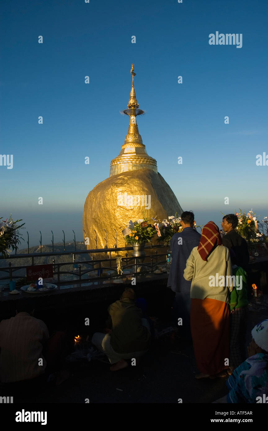Worshippers at Kyaiktiyo Golden Rock Mon State Myanmar Stock Photo - Alamy