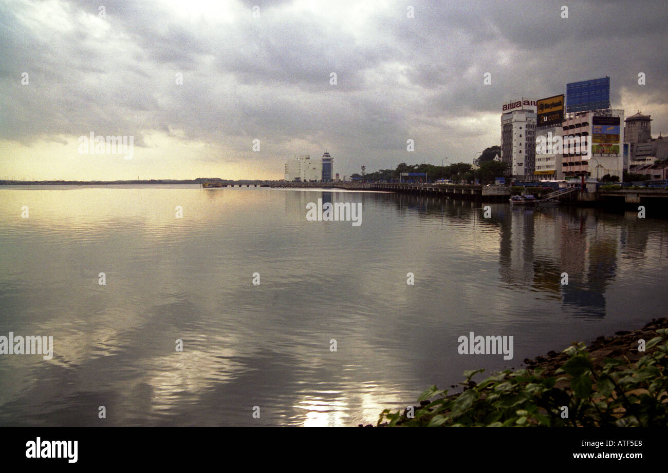 Typical city centre scene active hi-res stock photography and images ...