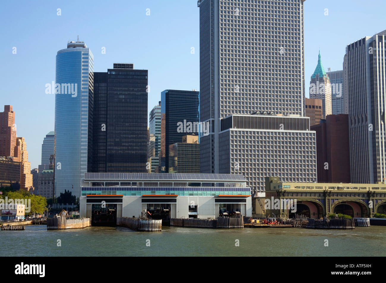 Staten Island Ferry Terminal, Manhattan, New York Stock Photo - Alamy