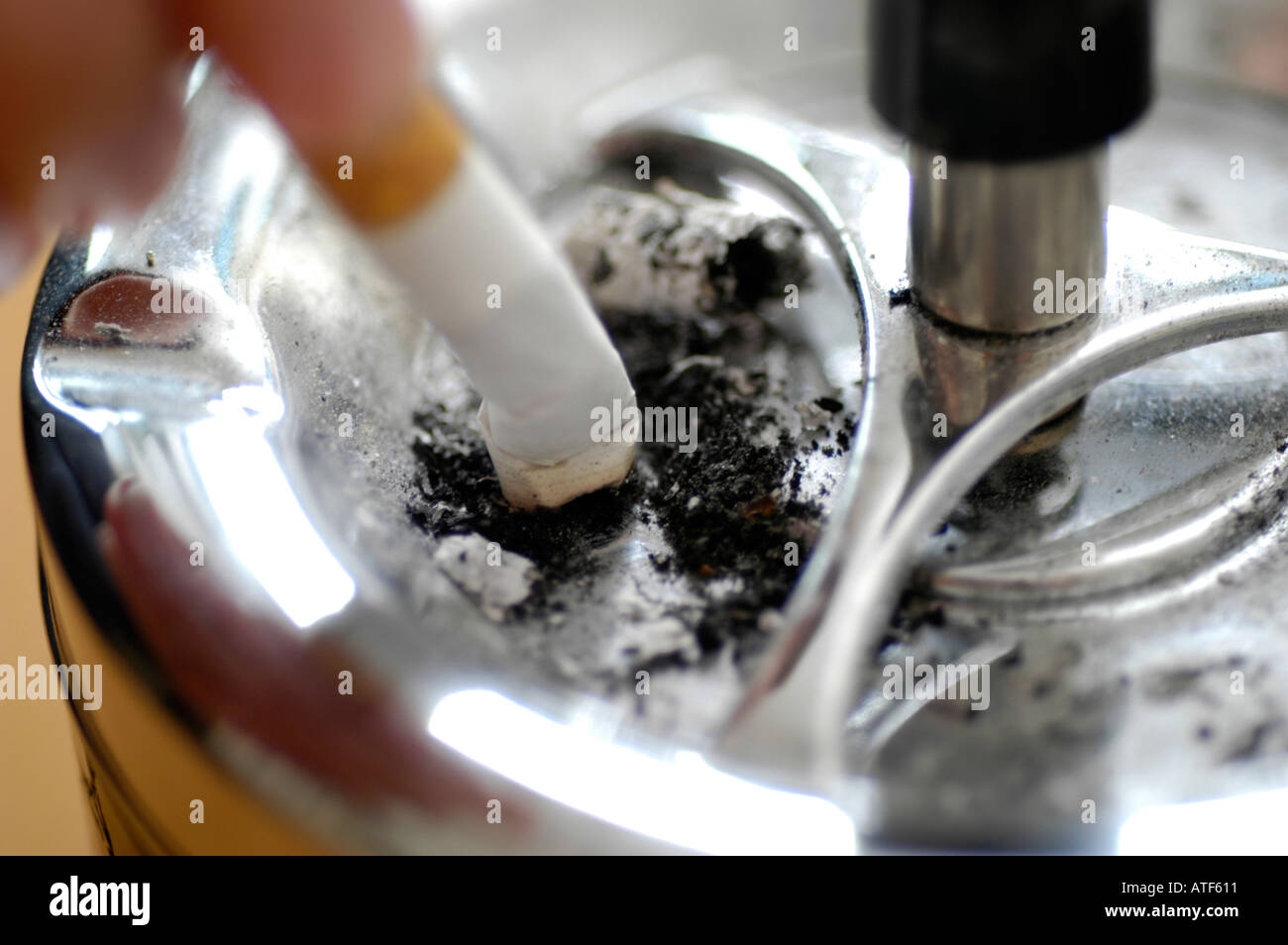 Cigaret picture hi-res stock photography and images - Alamy