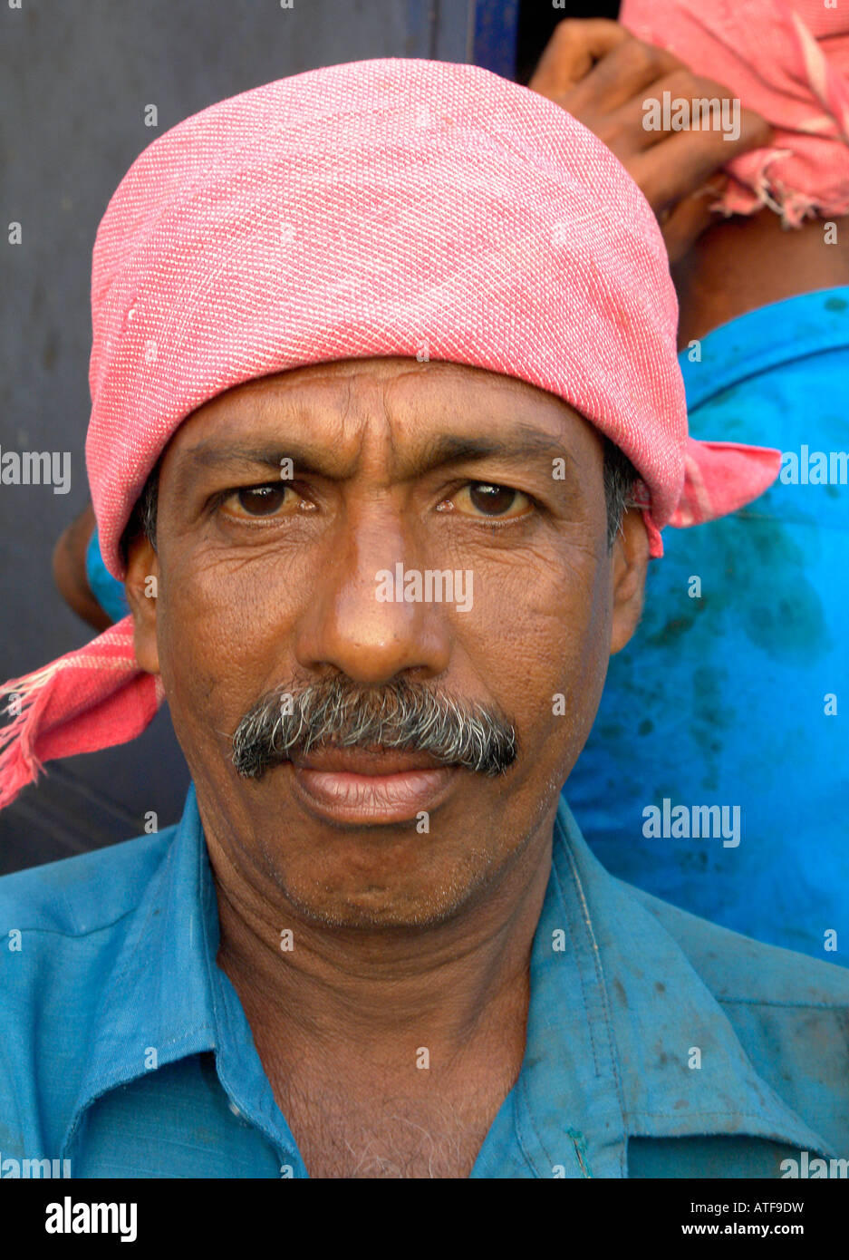 Indian worker hi-res stock photography and images - Alamy