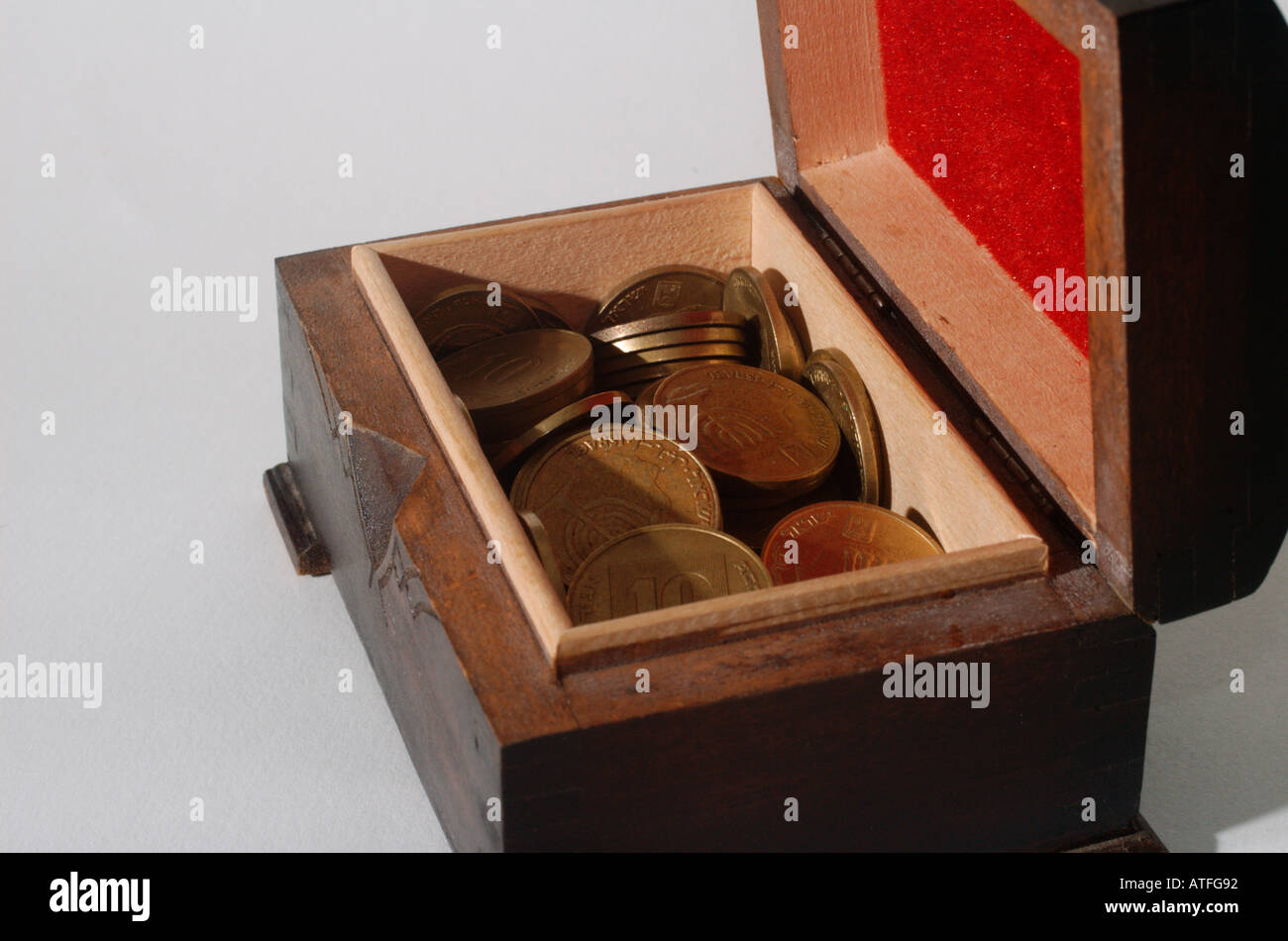 Treasure box hi-res stock photography and images - Alamy