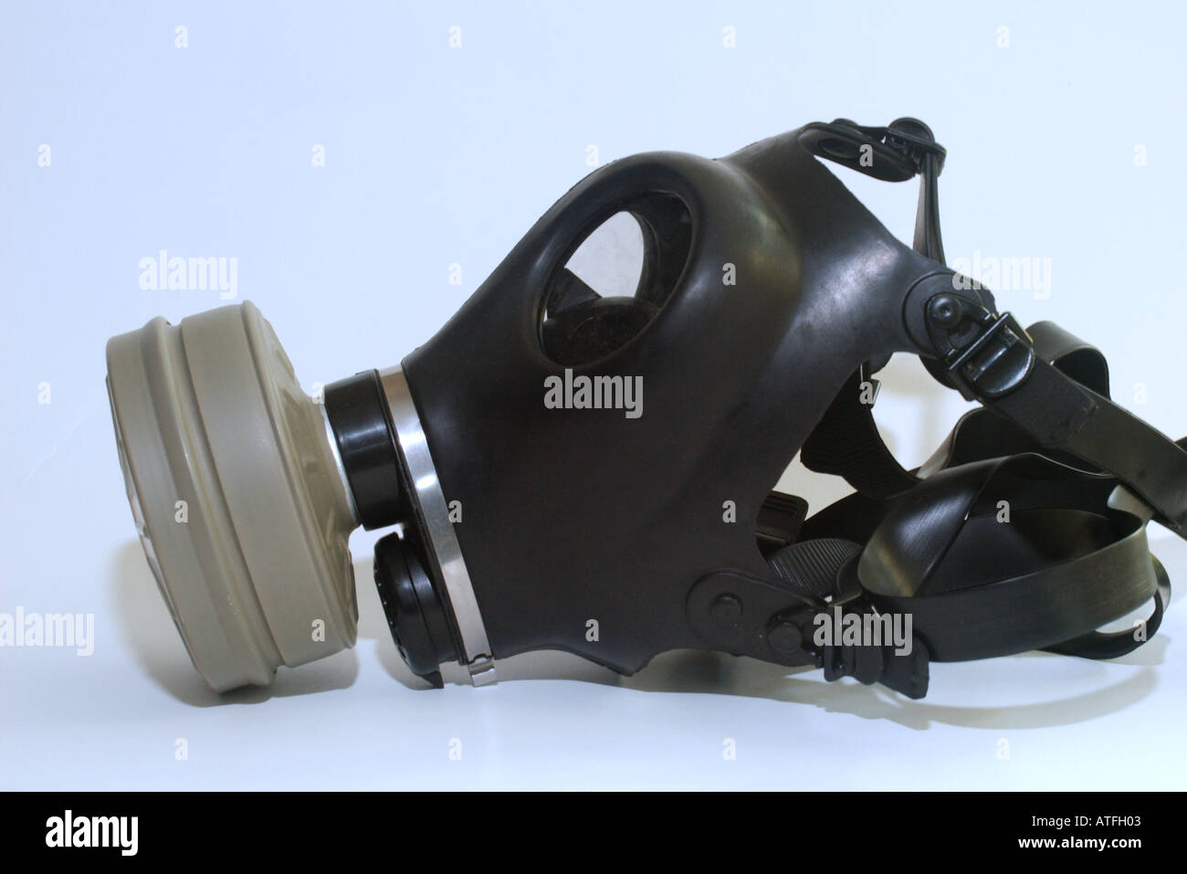 Air disaster oxygen mask hi-res stock photography and images - Alamy