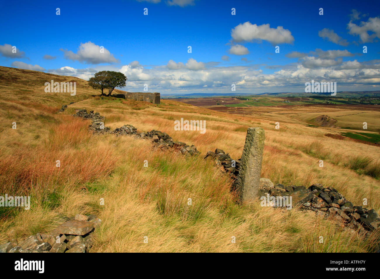 Pennine way top withens haworth hi-res stock photography and images - Alamy