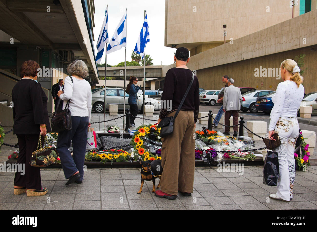 Yitzhak rabin memorial hi-res stock photography and images - Alamy