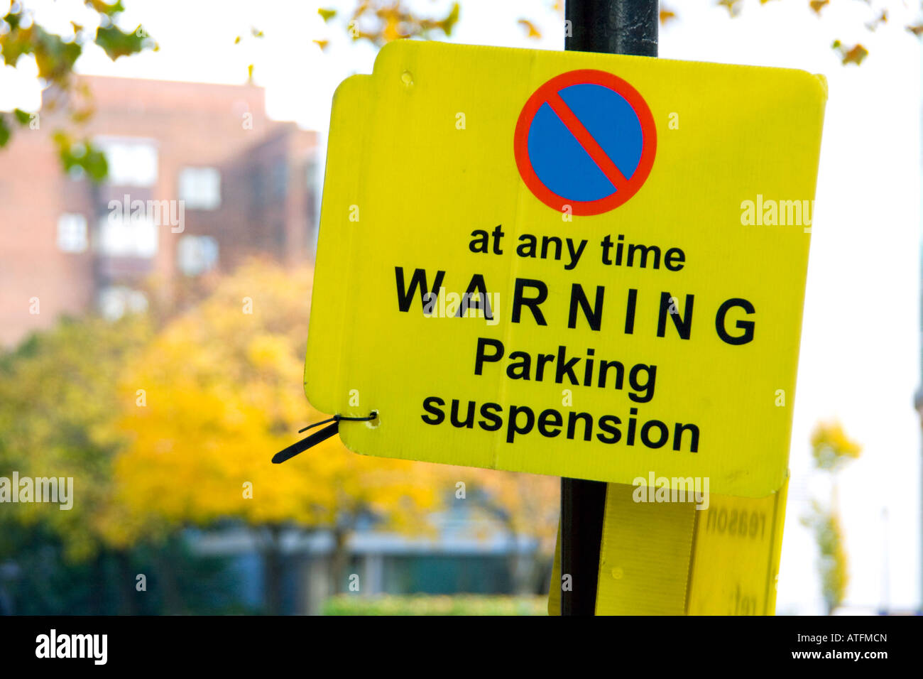 warning notice about parking in london england Stock Photo - Alamy