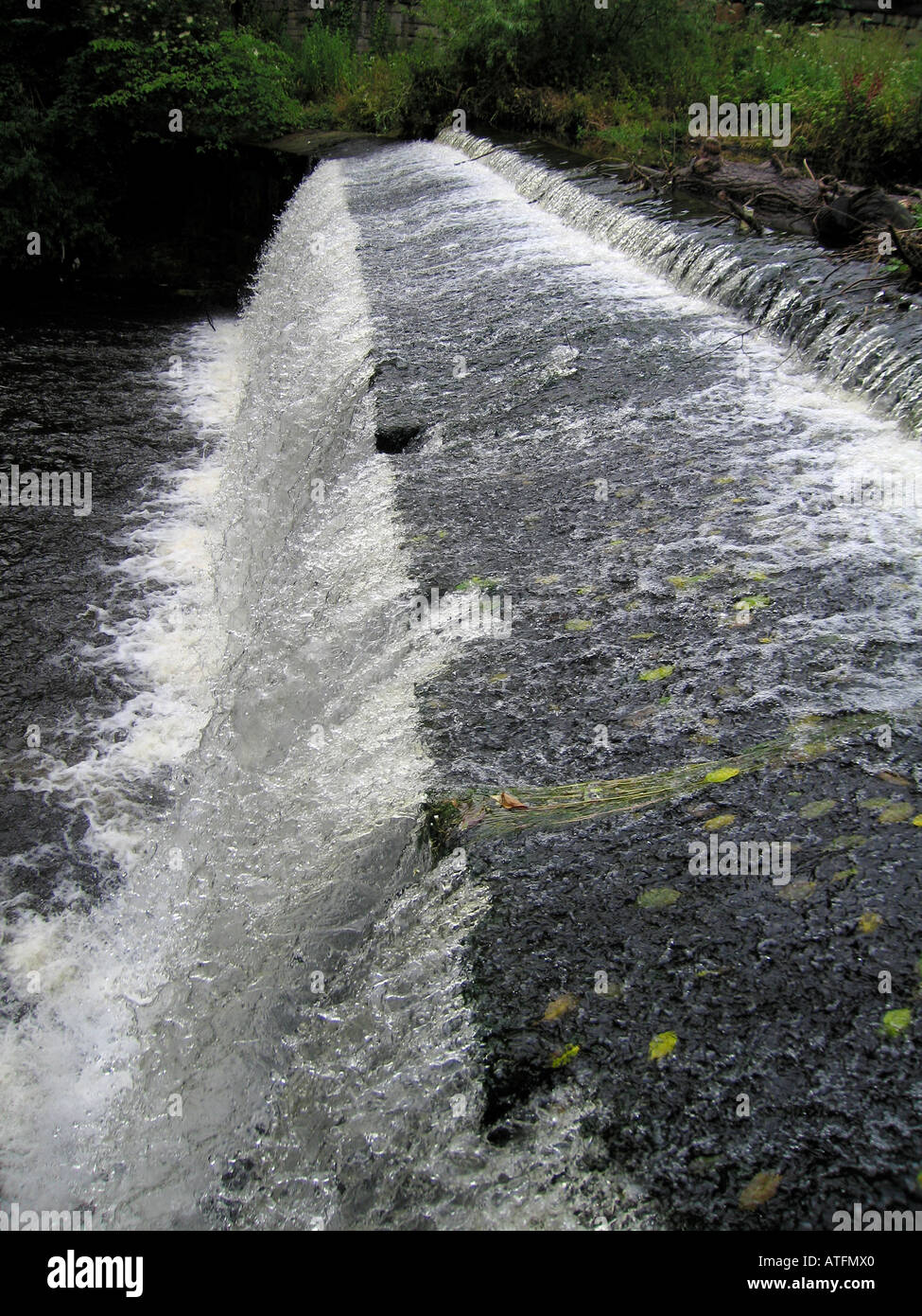 Flow control river hi-res stock photography and images - Alamy