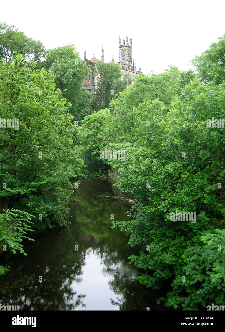 View on Water of Leith walkway Edinburgh Stock Photo - Alamy