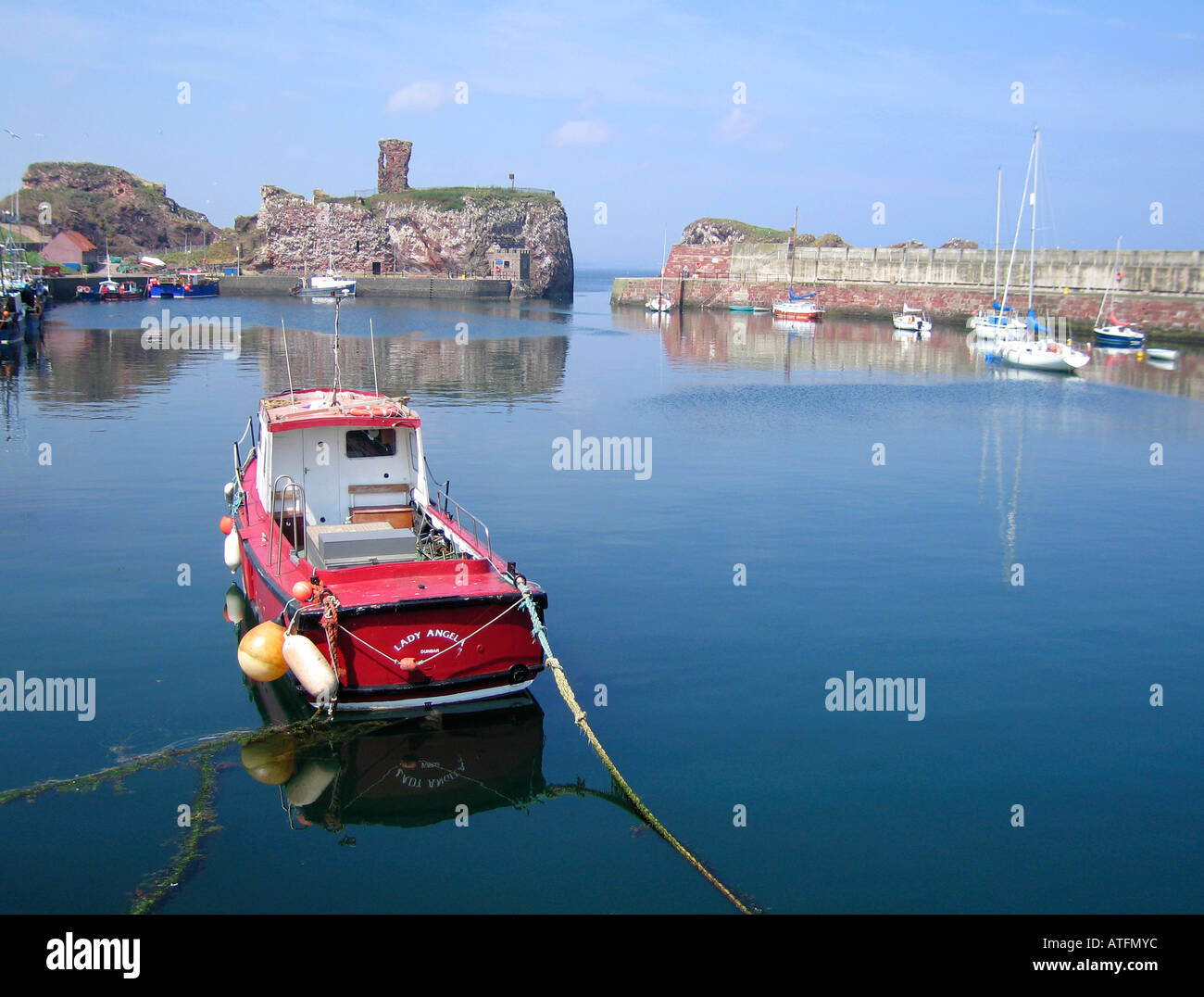 Dunbar ship hi-res stock photography and images - Alamy
