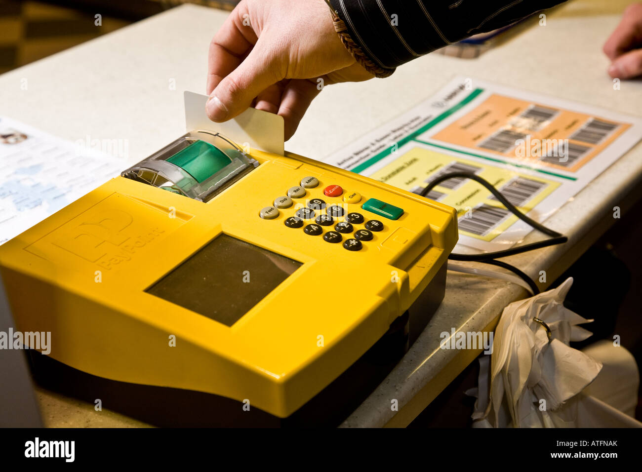 Convienence shop hi-res stock photography and images - Alamy