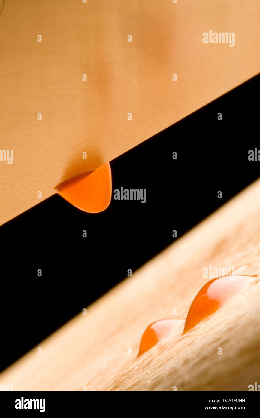 Diagonal knife hi-res stock photography and images - Alamy