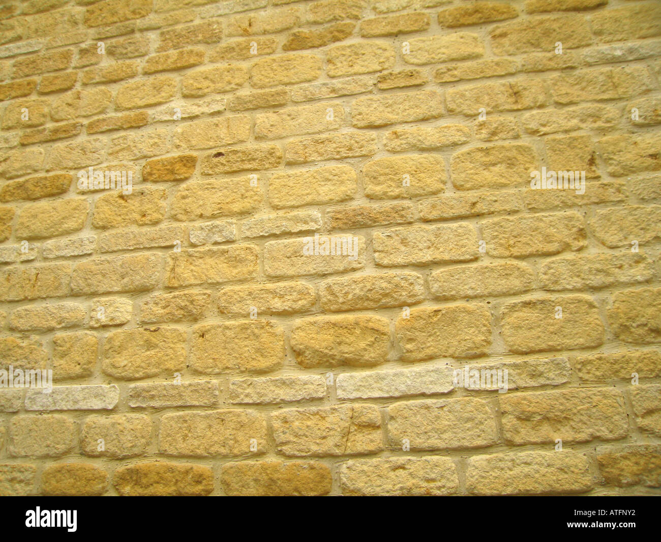 Masonry courses hi-res stock photography and images - Alamy