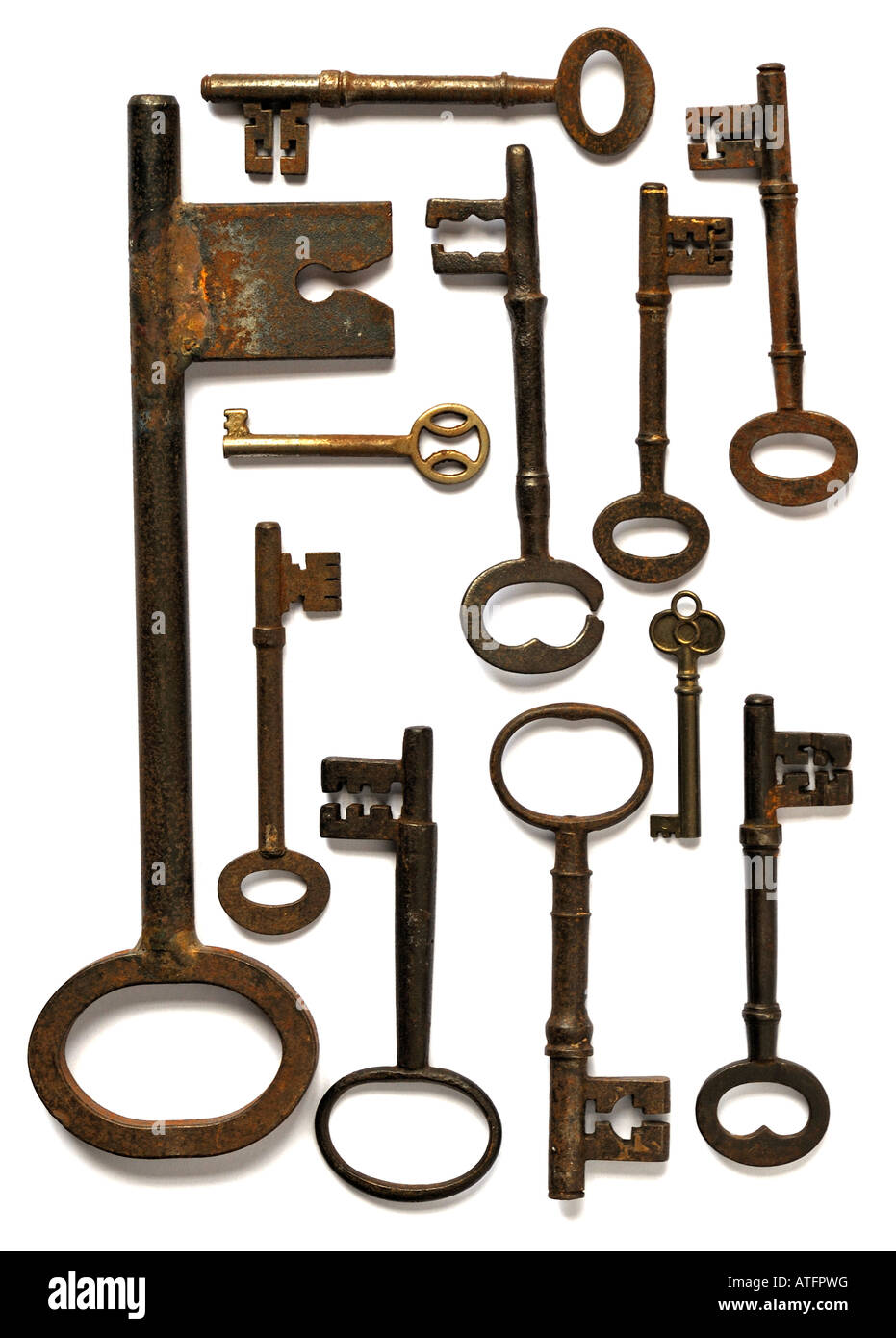 Old keys hi-res stock photography and images - Alamy