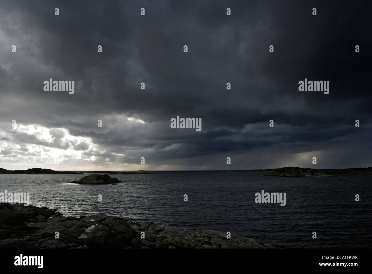 Dramatic finish hi-res stock photography and images - Alamy