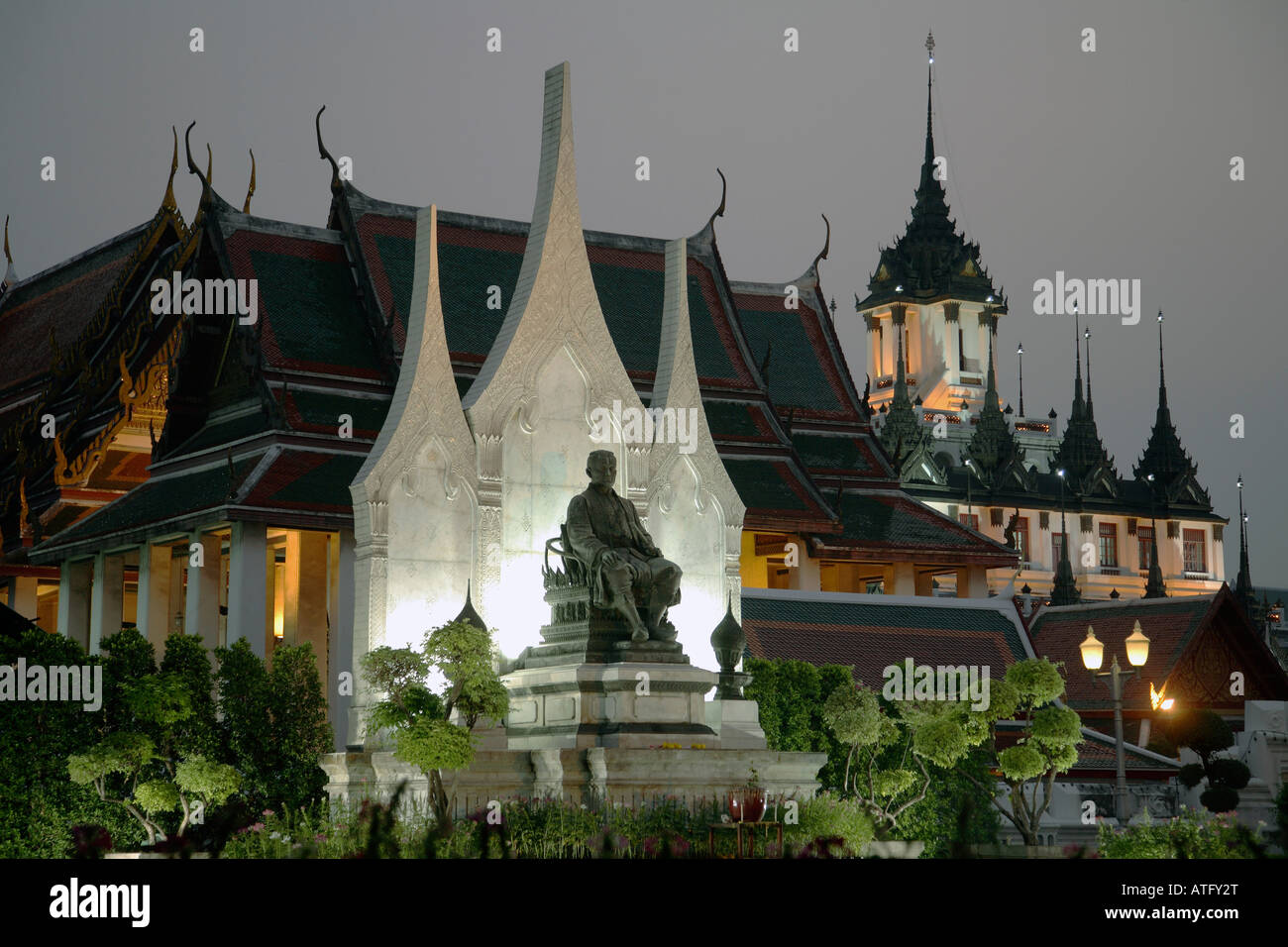 King rama iii hi-res stock photography and images - Alamy