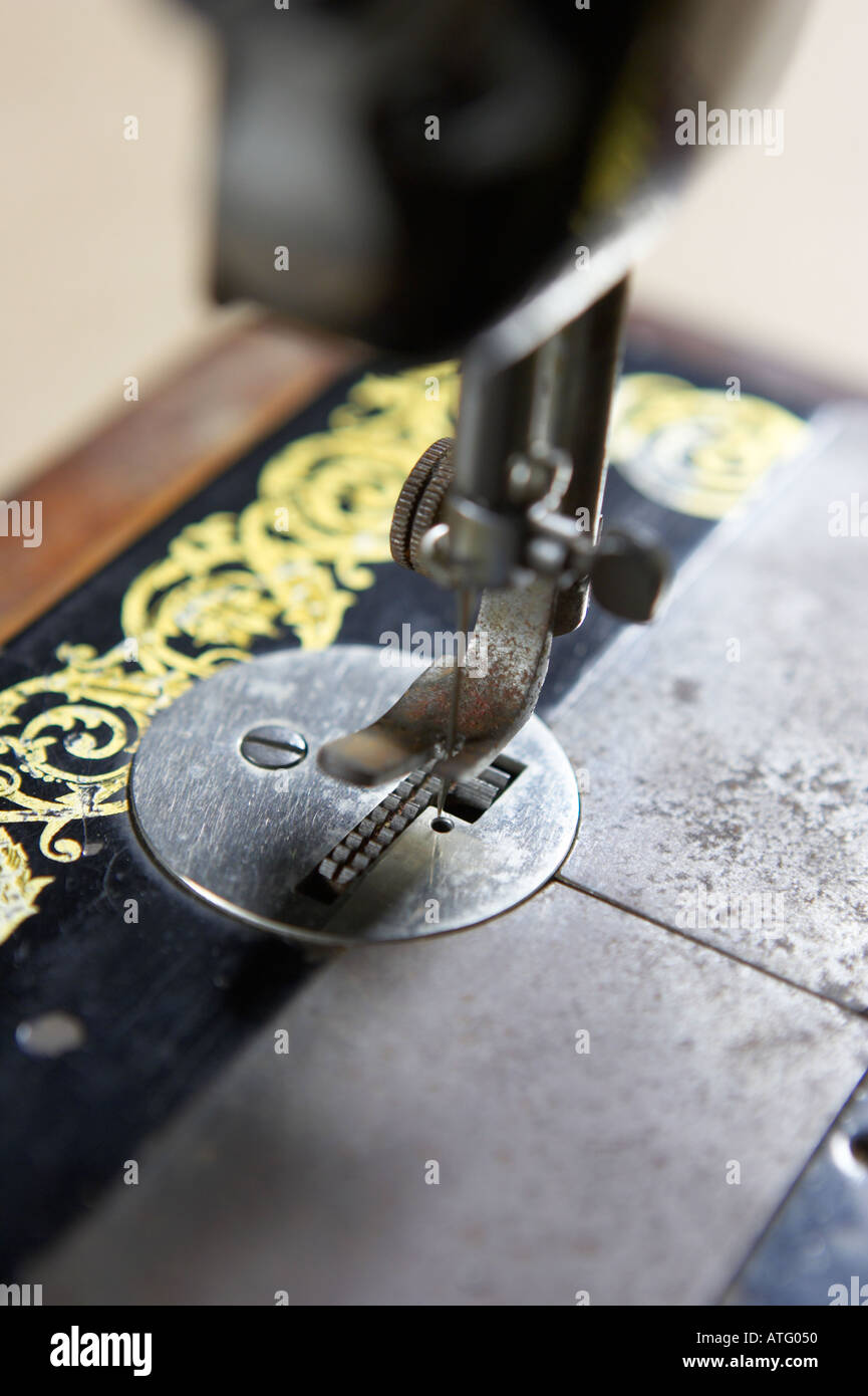 Old Sewing Machine Cranking Handle Stock Photo - Alamy