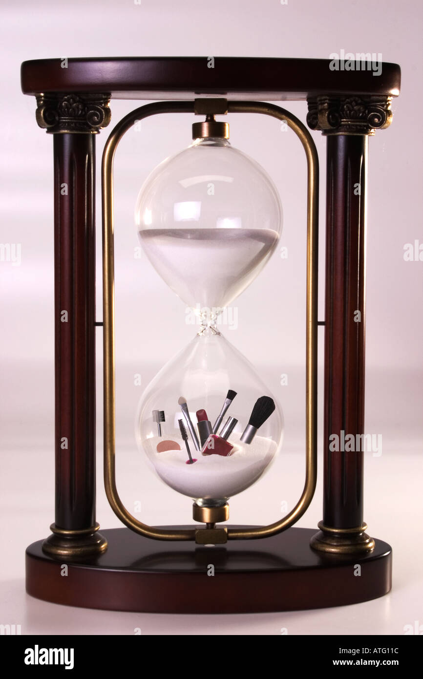 Time through the ages hi-res stock photography and images - Alamy