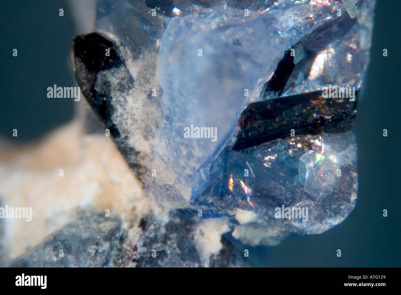 Benitoite hi-res stock photography and images - Alamy