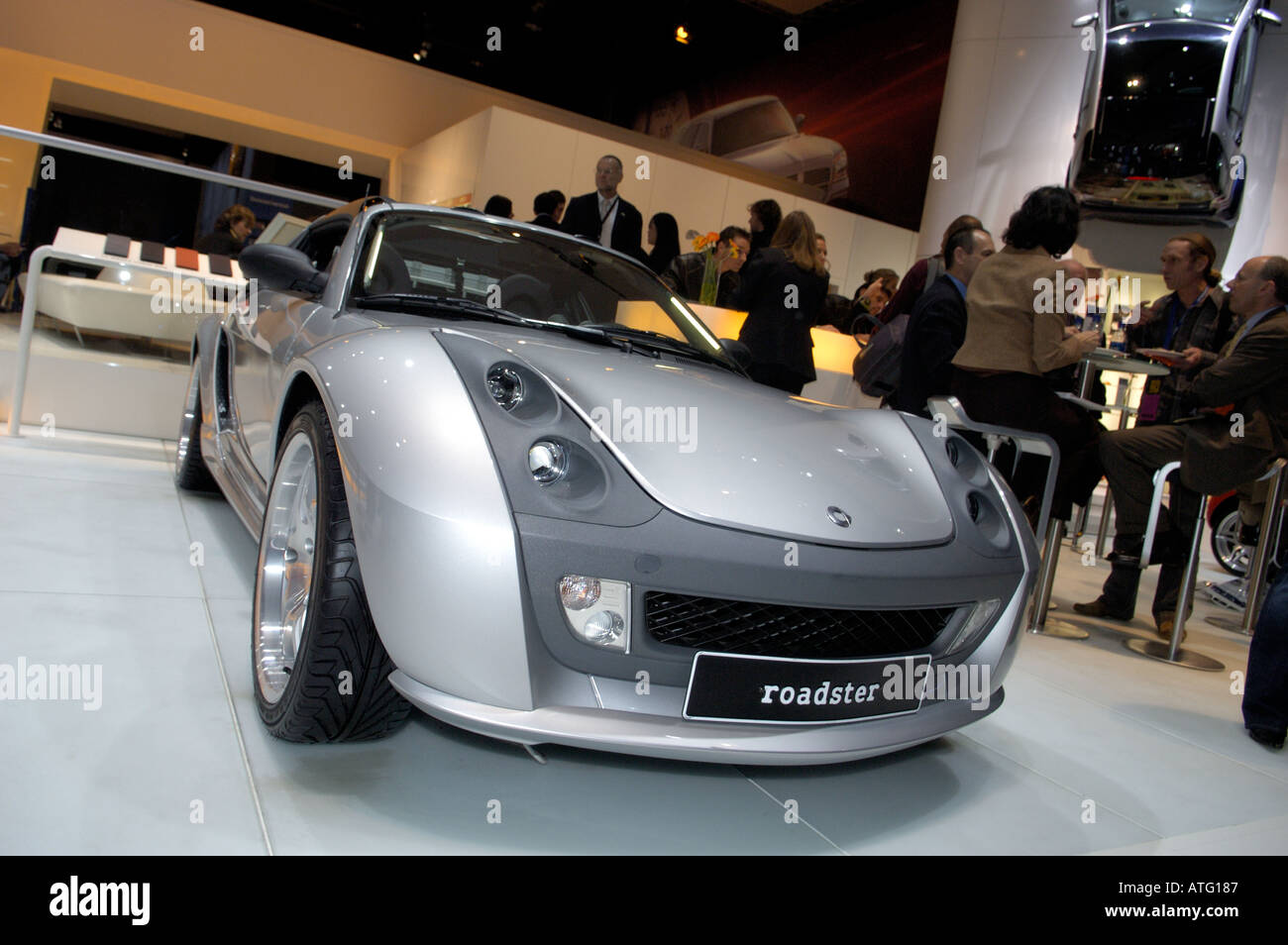 Smart Roadster at the North American International Auto Show in Detroit ...
