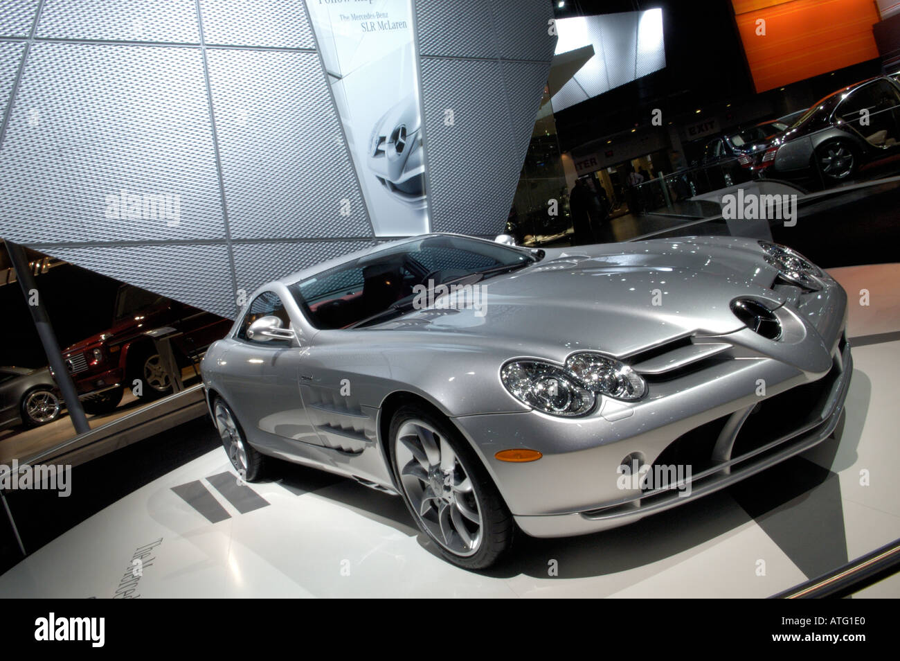 Mercedes benz slr mclaren hi-res stock photography and images - Alamy