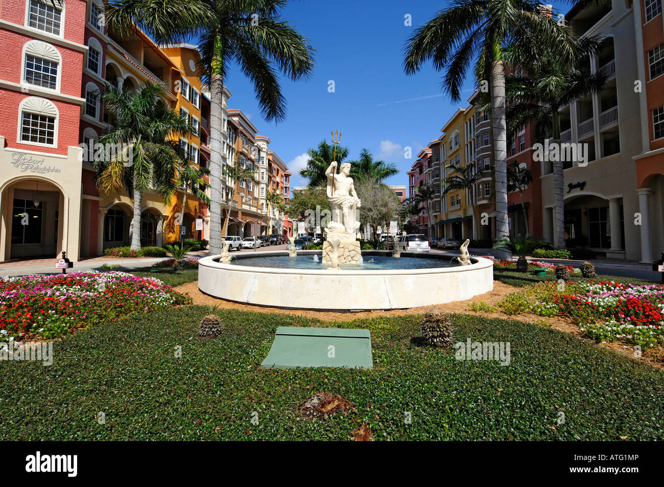 Naples Florida Bayfront Shopping High Resolution Stock Photography and ...