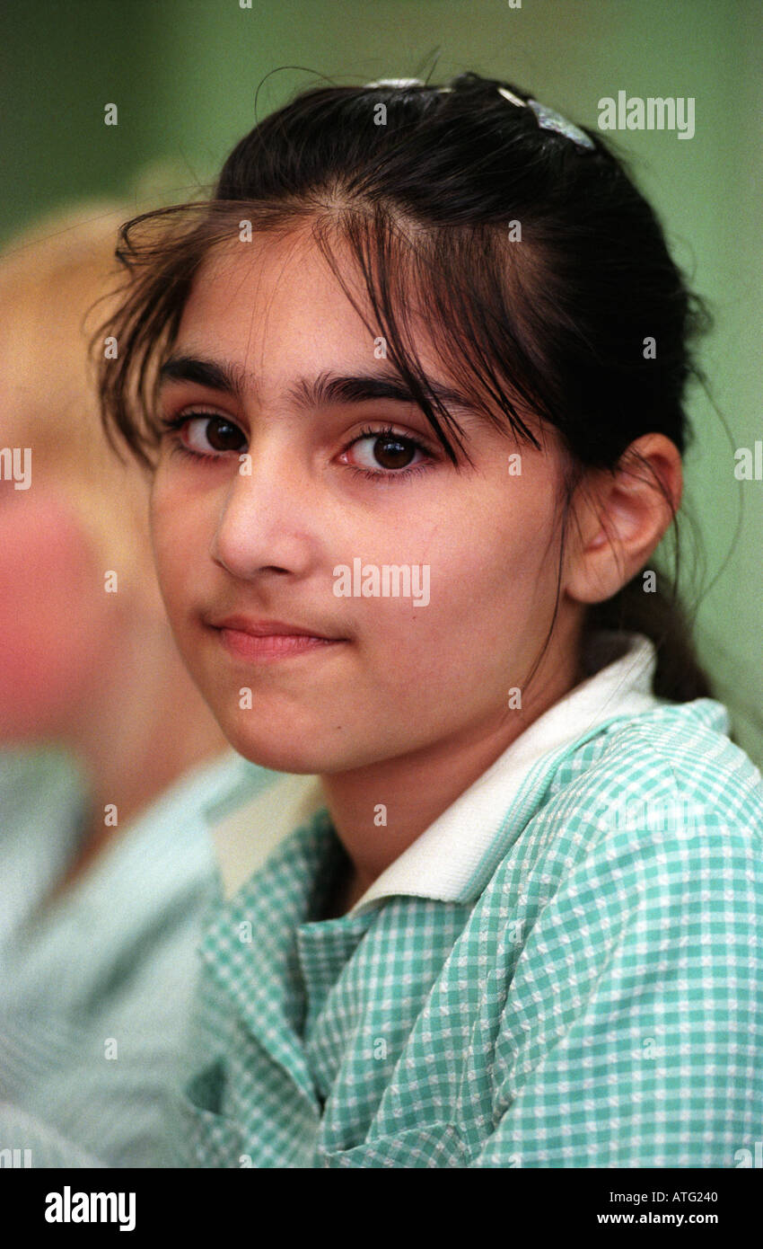 Girl school uniform portrait uk hi-res stock photography and images - Alamy