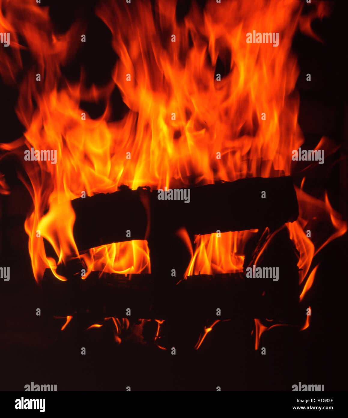 Real coal fire hi-res stock photography and images - Alamy