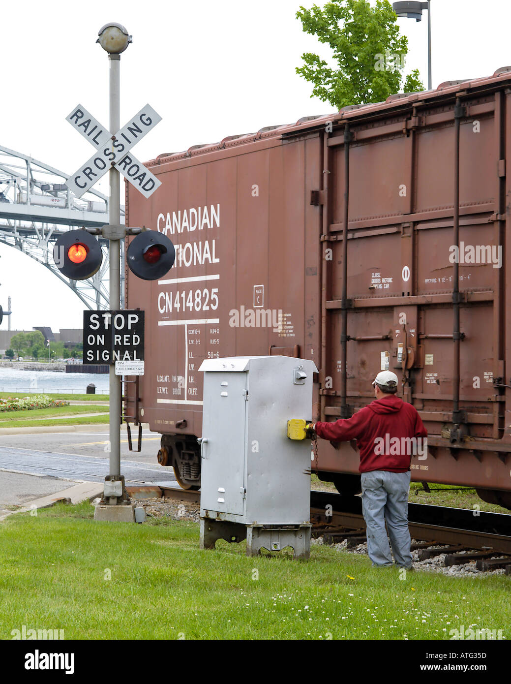 Railroad brakeman hi-res stock photography and images - Alamy