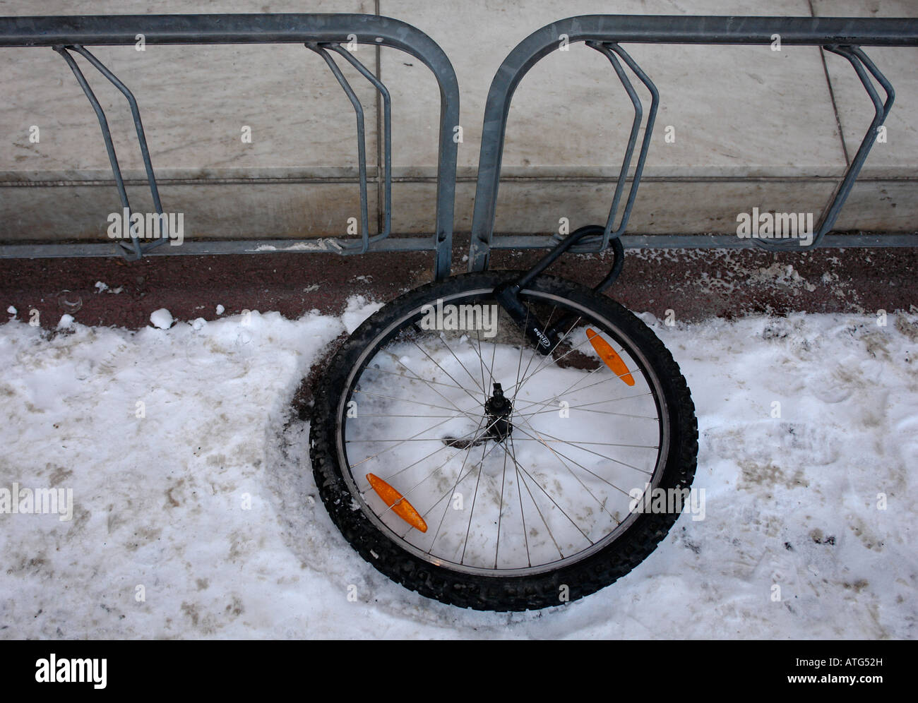 Wheel rests hi-res stock photography and images - Alamy