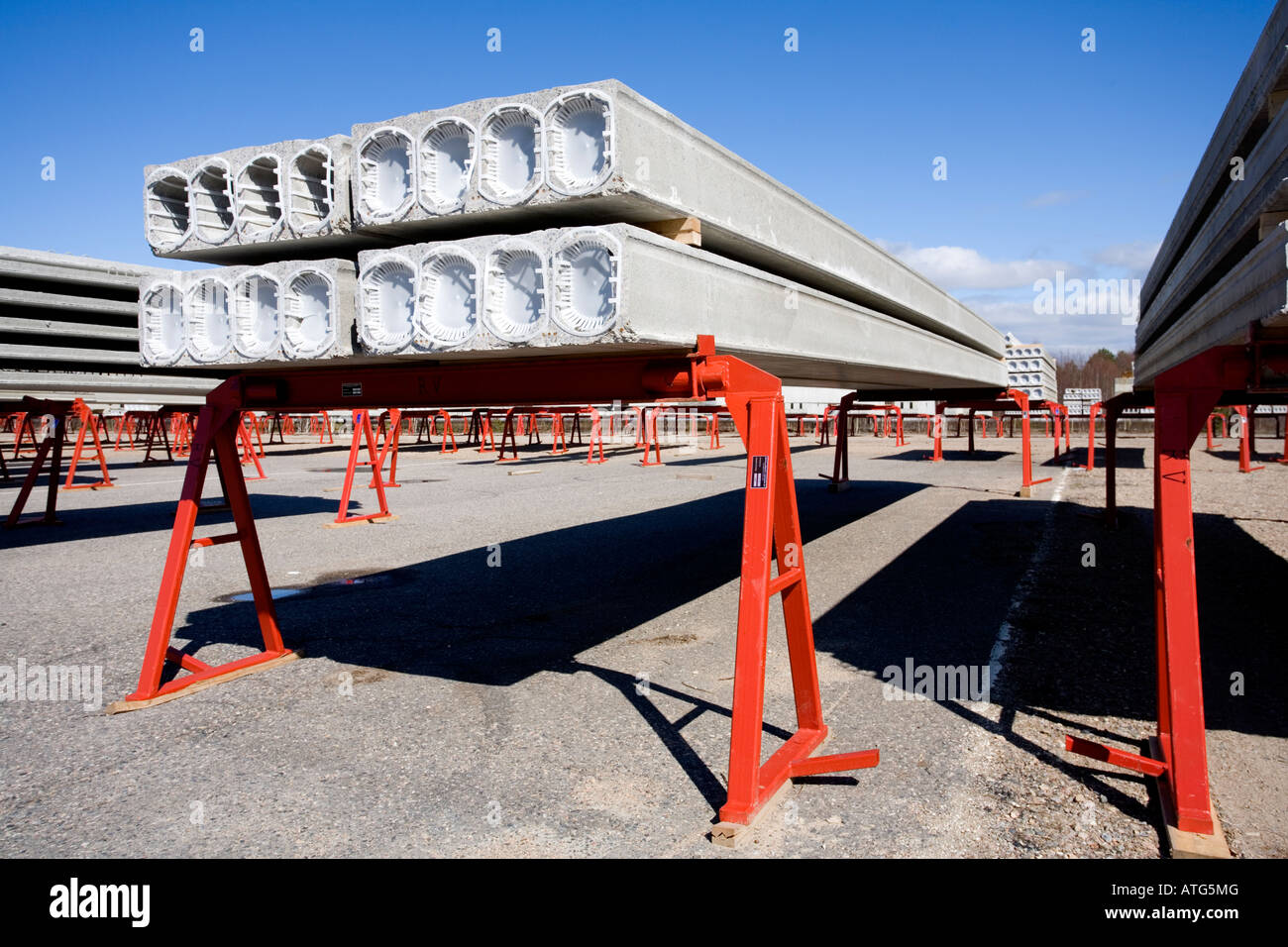 Prefabricated slab construction hi-res stock photography and images - Alamy
