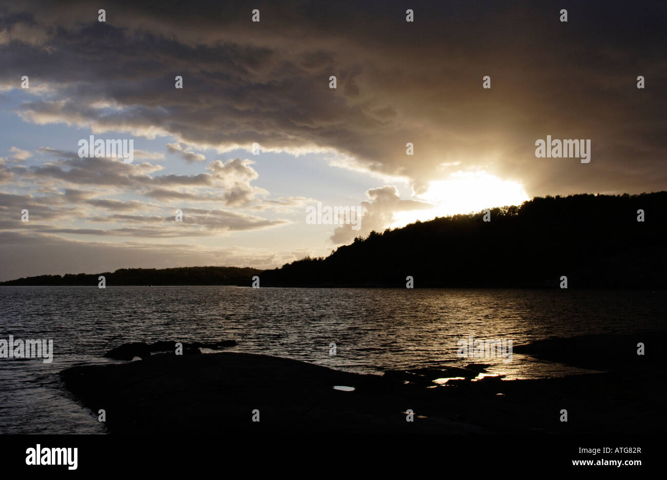 Well completions hi-res stock photography and images - Alamy