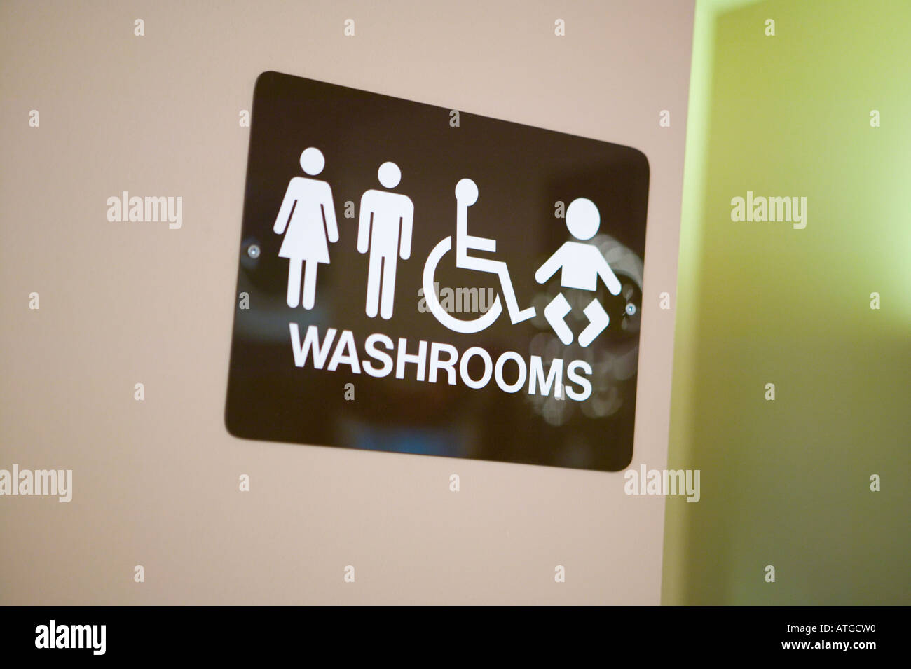 Bathroom signage hi-res stock photography and images - Alamy