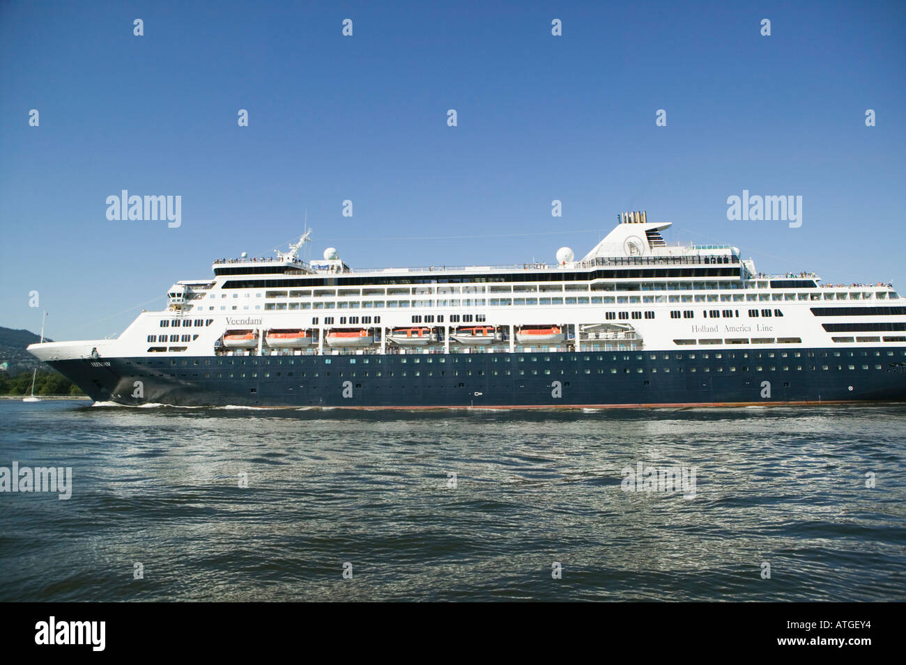 Ship veendam holland hi-res stock photography and images - Alamy
