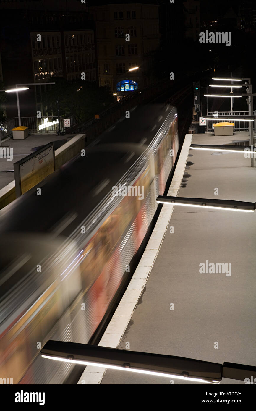 Lighting at train station hi-res stock photography and images - Alamy