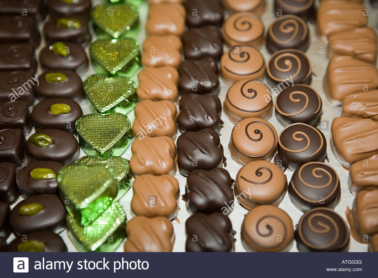 Row Shops Stock Photos & Row Shops Stock Images - Alamy
