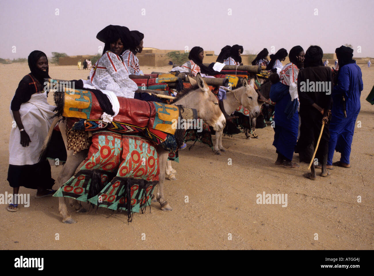 Muslim wedding africa hi-res stock photography and images - Alamy