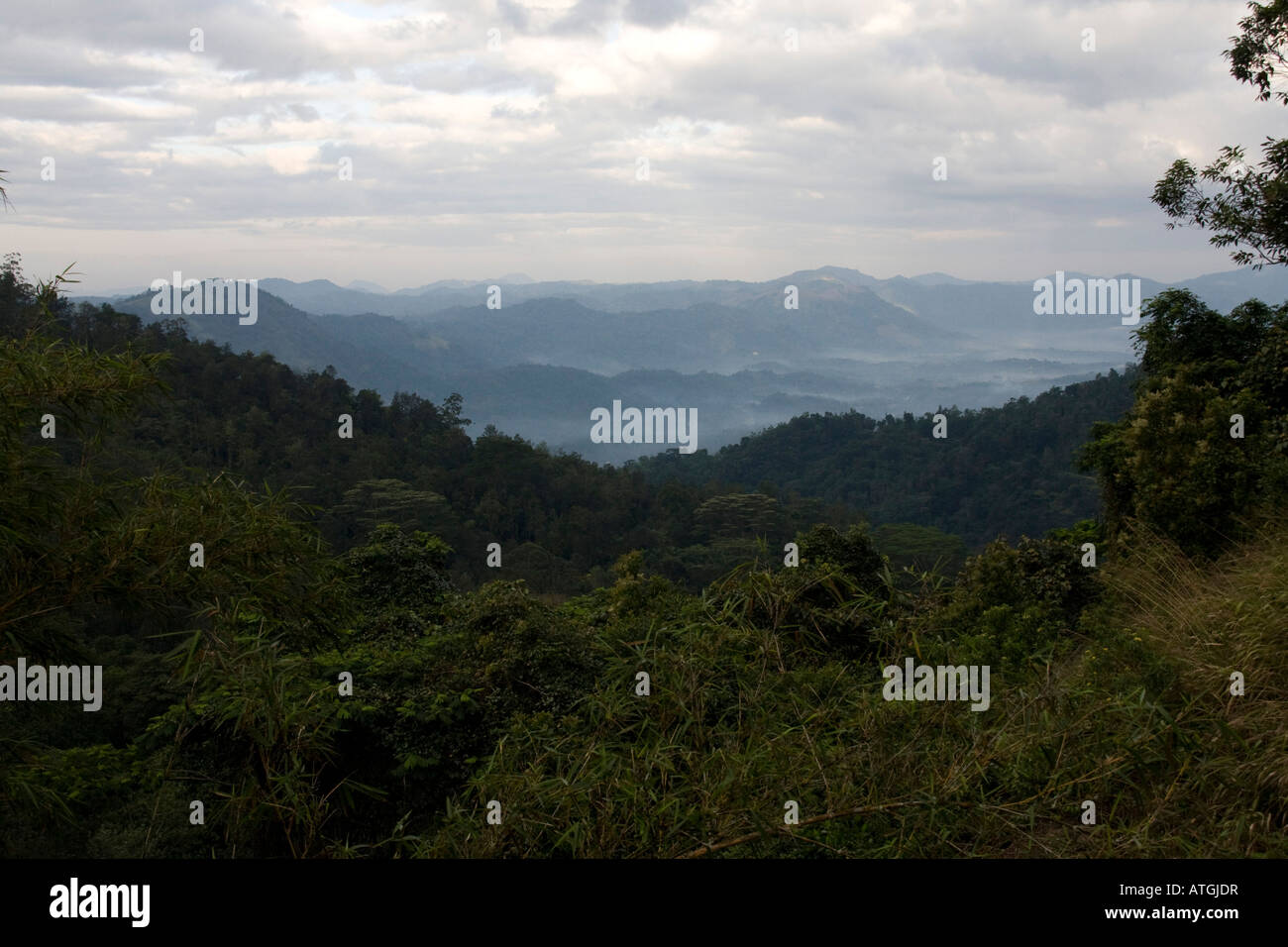 Hunas falls sri lanka hi-res stock photography and images - Alamy